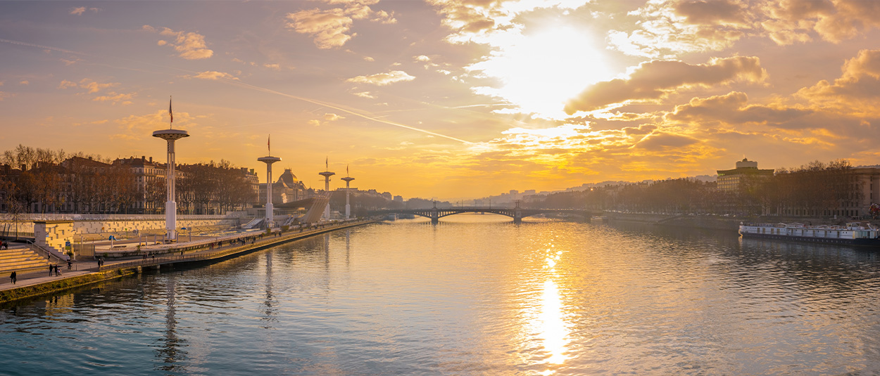Luxury River Cruises in Europe | Riverside Luxury Cruises